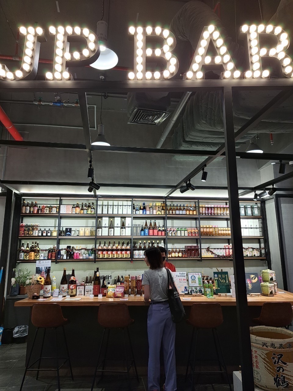 【レポート】カンボジア日本酒市場の視察及びイベントのご報告 | 株式会社 蔵楽